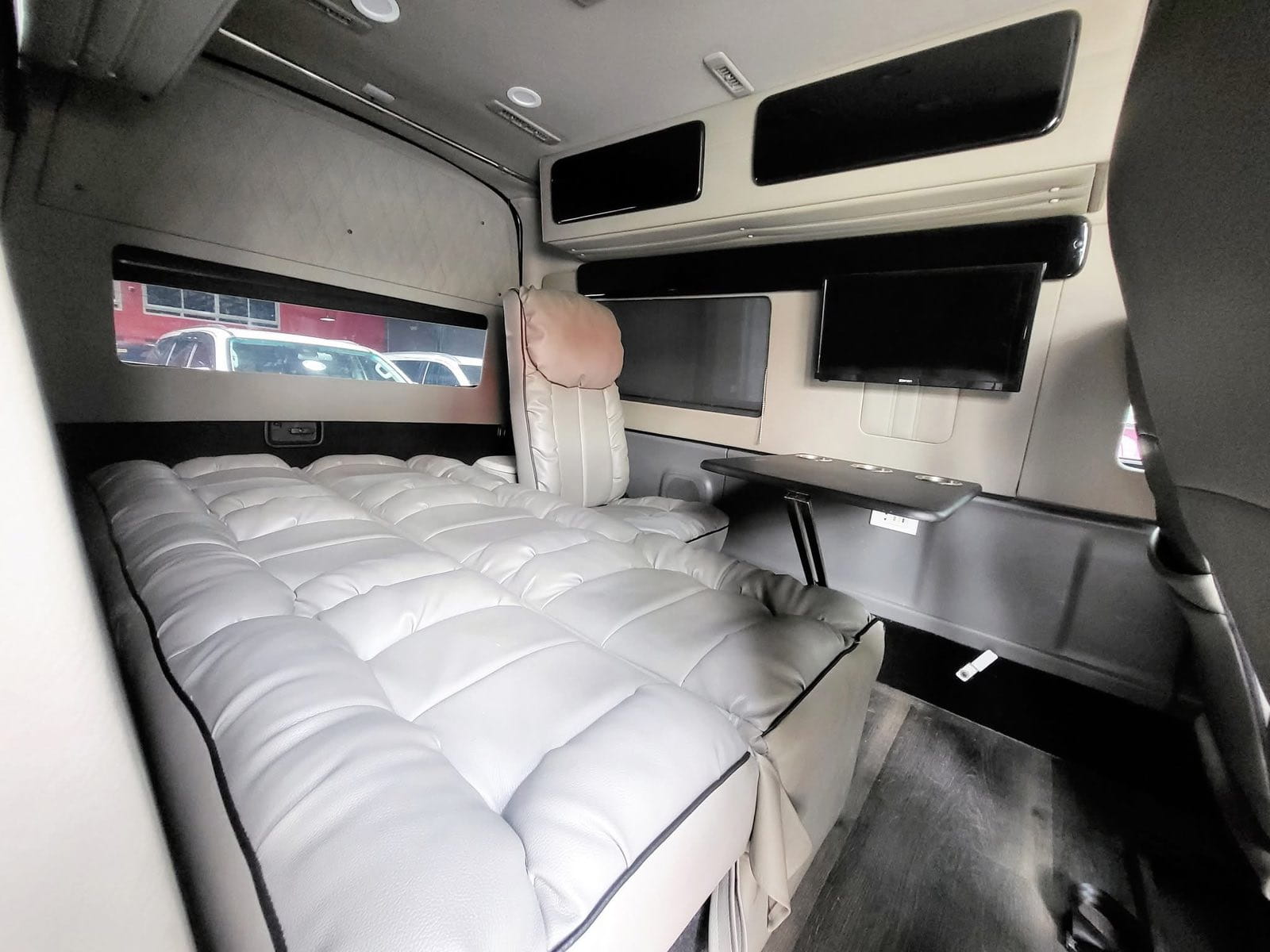 2018 NISSAN NV350 2.5 PREMIUM LOADED ARTISTA VAN A/T - Second Hand Car ...